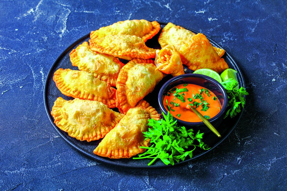 Pomysł na kolację zamiast kanapek - włoskie calzone i hiszpańskie empanadas