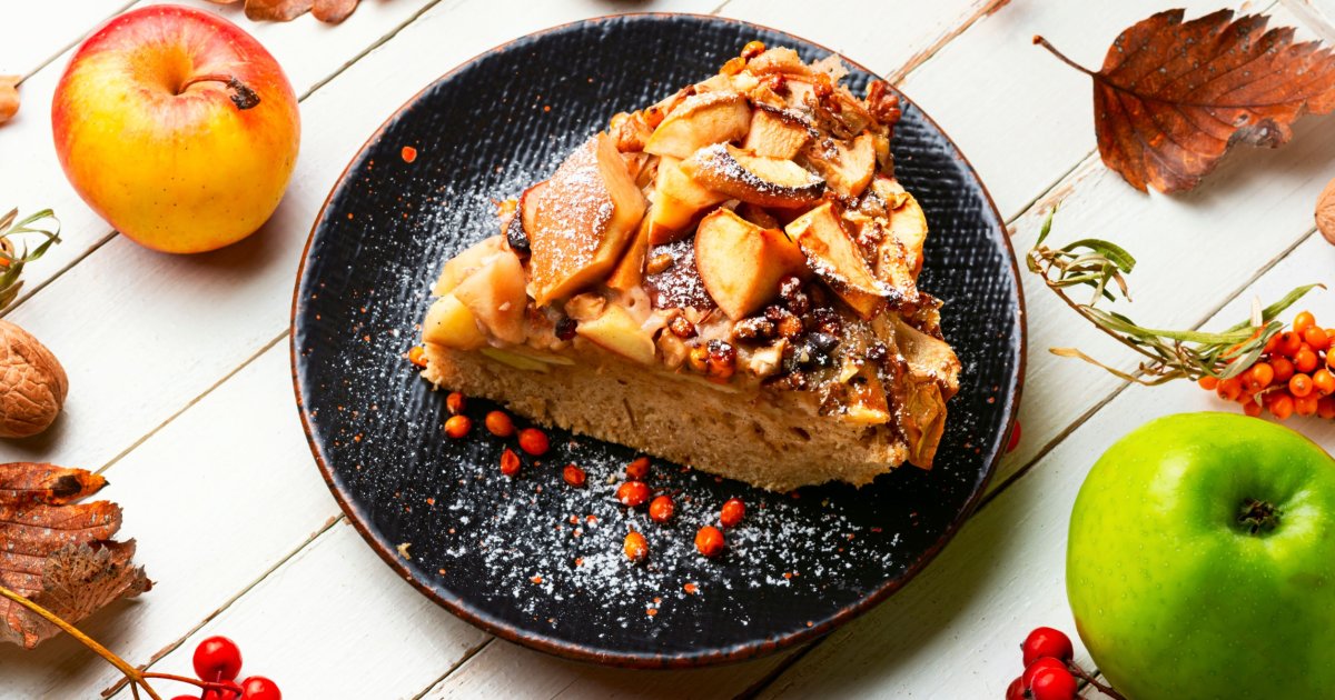 Ciasta i ciastka z drobnymi jesiennymi owocami